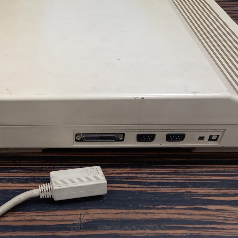 Commodore 128d - Valorous Amedeo