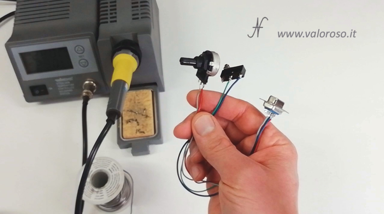 Building a Paddle for Arkanoid, for the Commodore 64 - Valiant EN