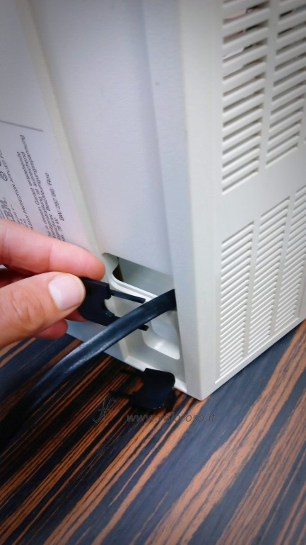 Disassembly and cleaning of the IBM 8513 monitor - Amedeo Valoroso