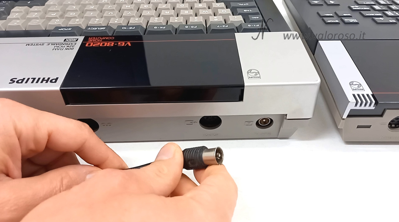 How to build an audio/video cable for MSX Philips VG 8000 VG 8010 VG ...