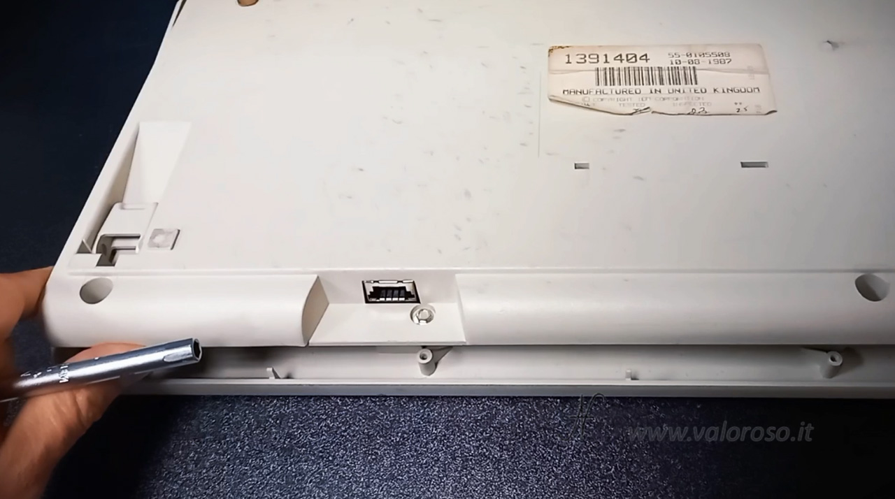 IBM Model M keyboard: disassembly and cleaning - Amedeo Valoroso