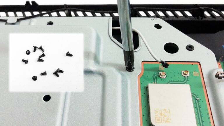 How to disassemble the Sony Playstation 4 Pro - Amedeo Valoroso