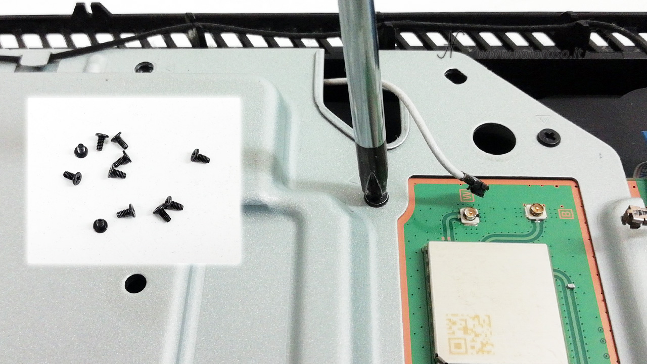 How to disassemble the Sony Playstation 4 Pro - Amedeo Valoroso