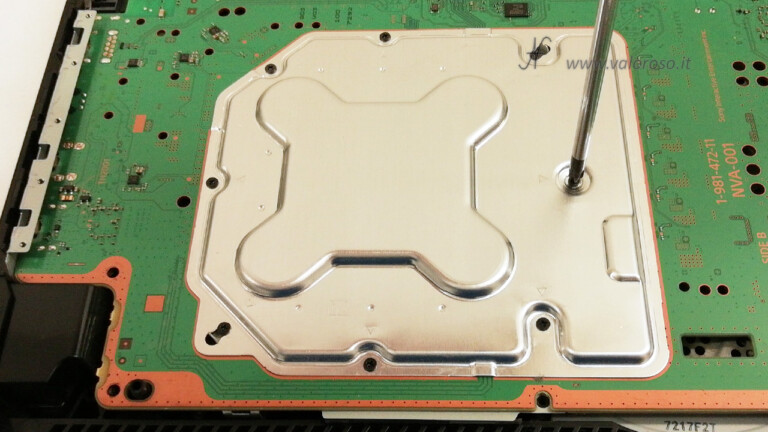 How to disassemble the Sony Playstation 4 Pro - Amedeo Valoroso